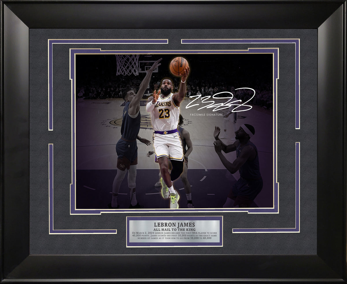 LeBron James - All Hail the King 2 - Spotlight with Facsimile Signatur