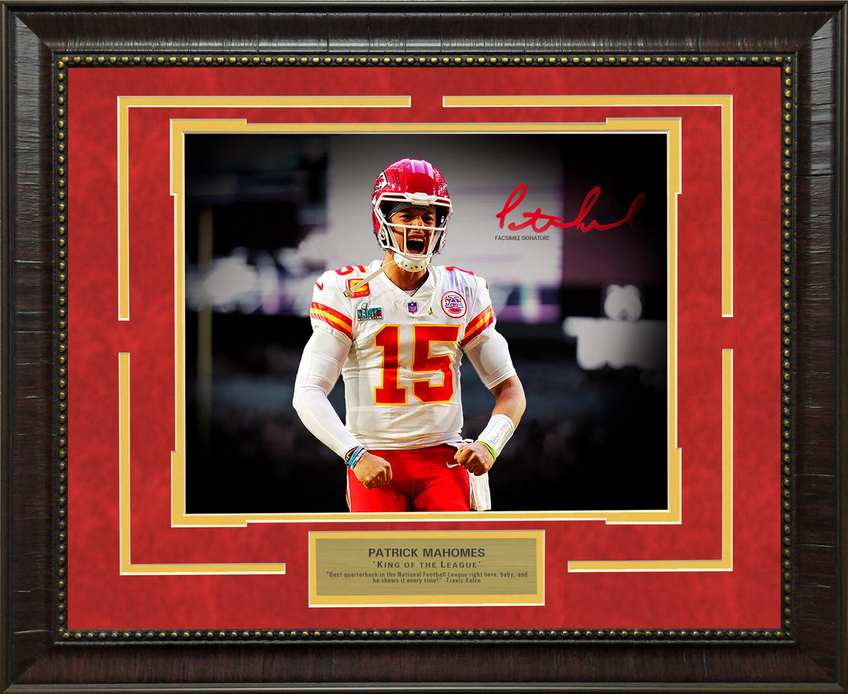 Patrick Mahomes - Kansas City Chiefs Spotlight with Facsimile Signatur
